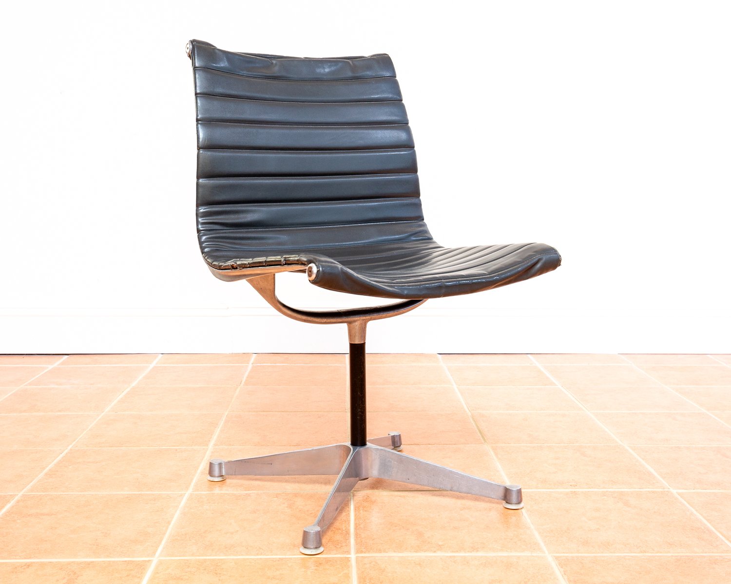 Early Mid-Century Low Back Chair by Charles and Ray Eames for Herman ...