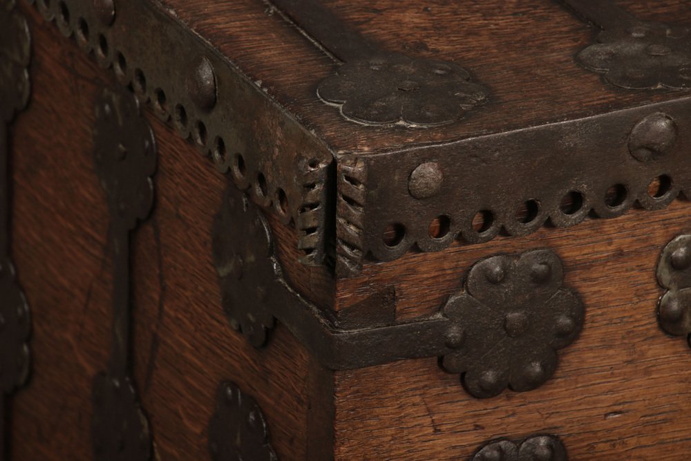 Small Antique Gothic Chest with Iron Bands, 1500 for sale at Pamono