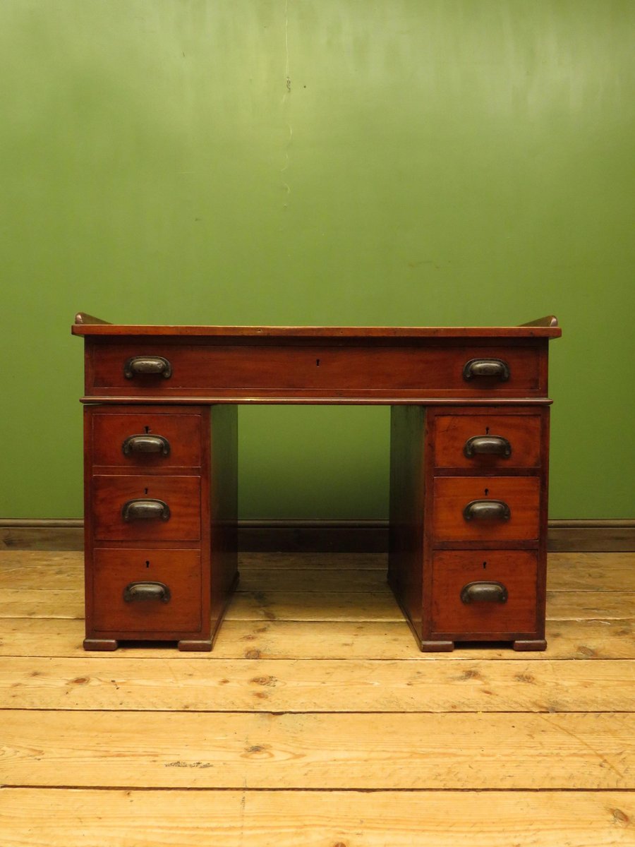 Victorian Oak and Mahogany Ships Desk for sale at Pamono