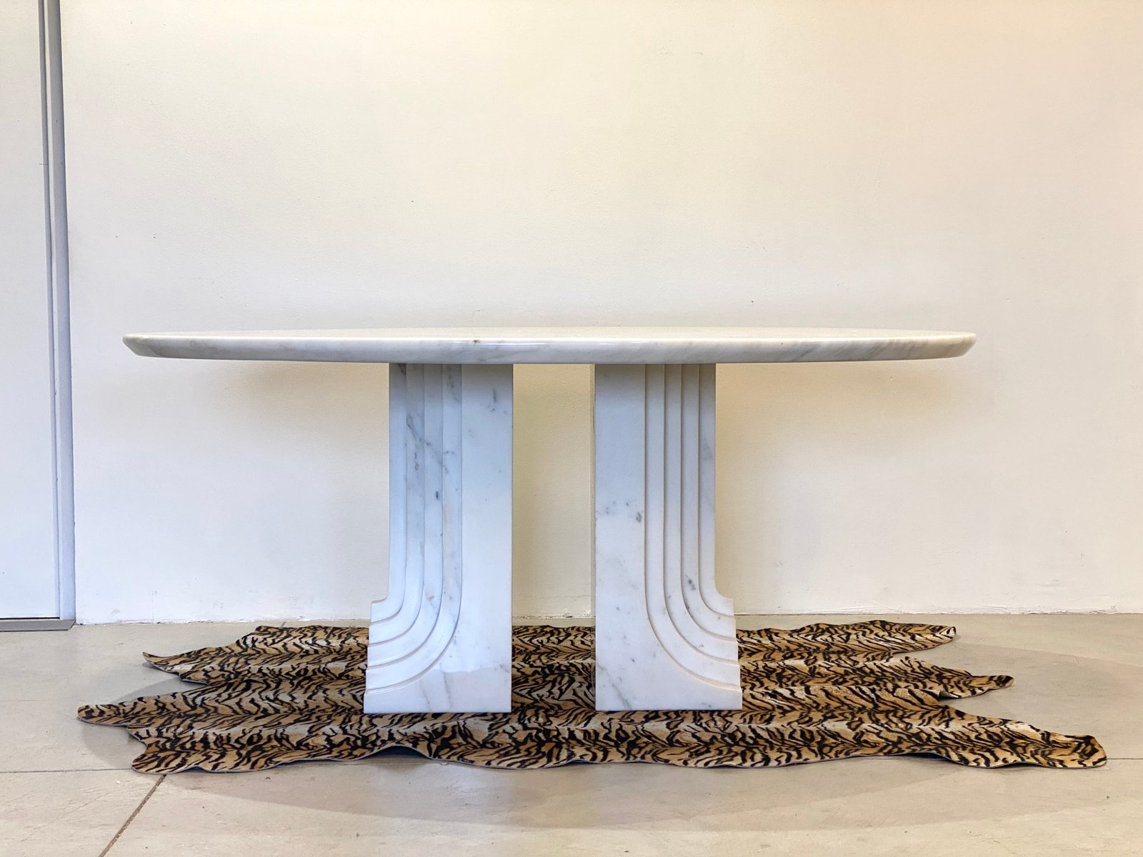 Samo Model Marble Table by Carlo Scarpa for Simon, 1980s for sale at Pamono