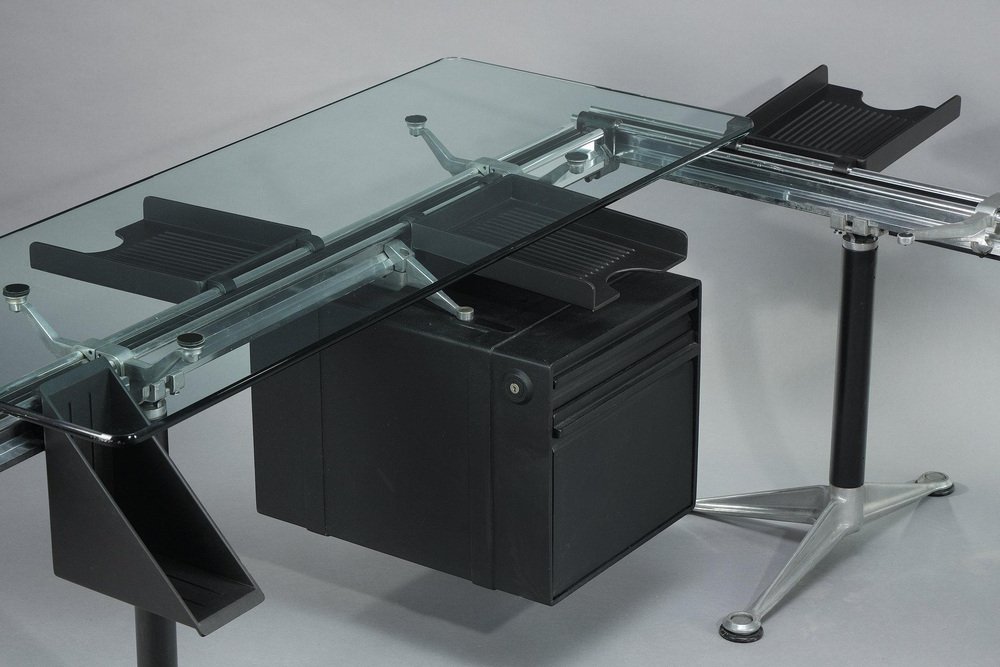 Desk attributed to Brunce Burdick for Herman Miller Editor, 1978 for ...