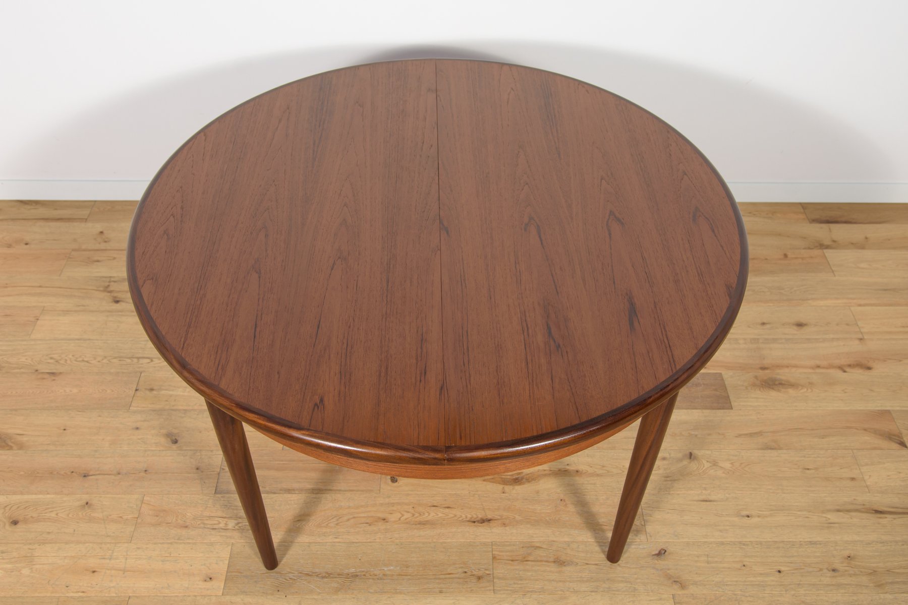 Mid-Century Modern Round Fresco Dining Table in Teak from G-Plan, 1960s ...