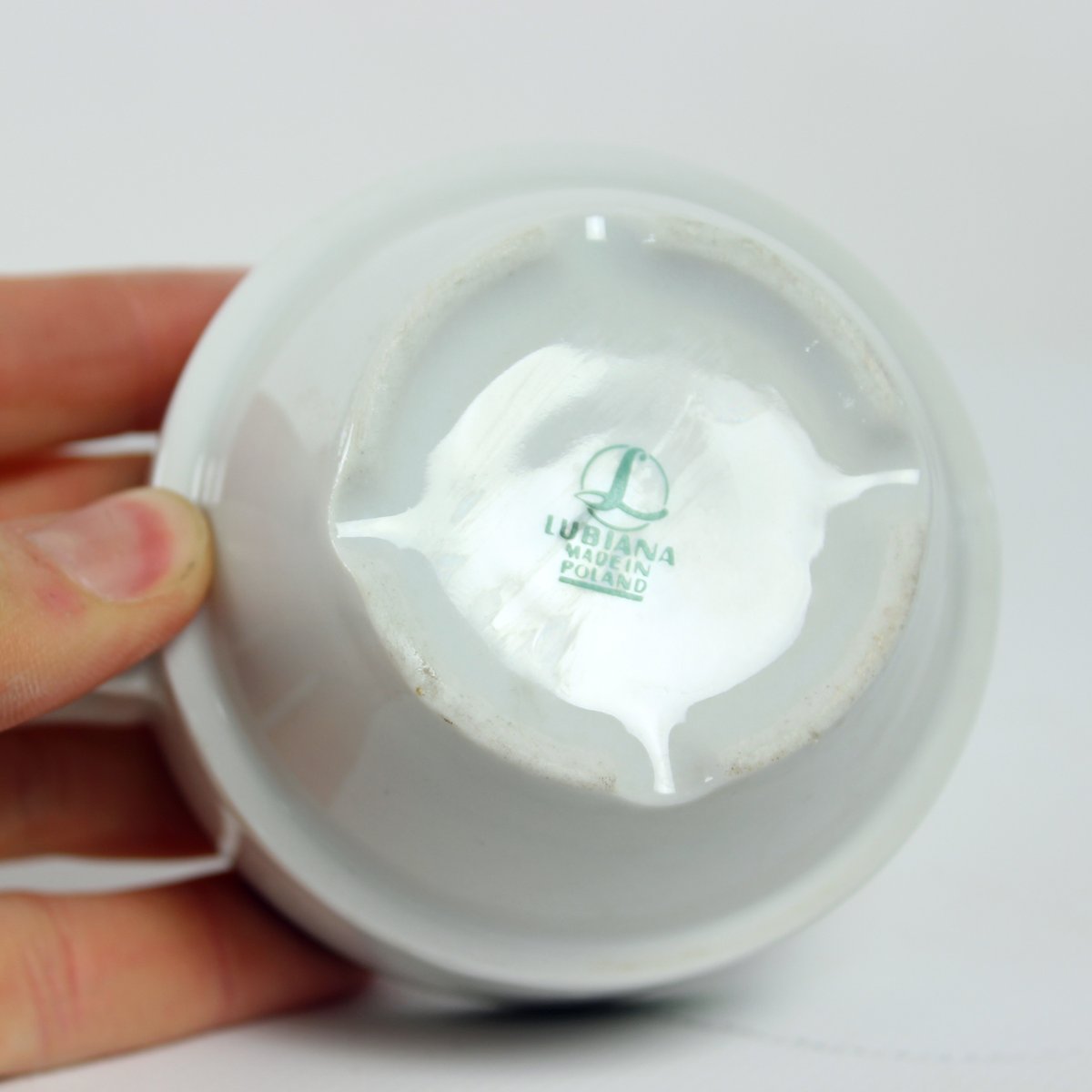 Weiße Porzellantassen von Lubiana, Poland, 1960er, 12er Set bei Pamono ...