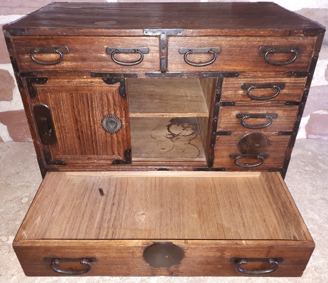 Small Japanese Tansu Cabinet, Japan for sale at Pamono