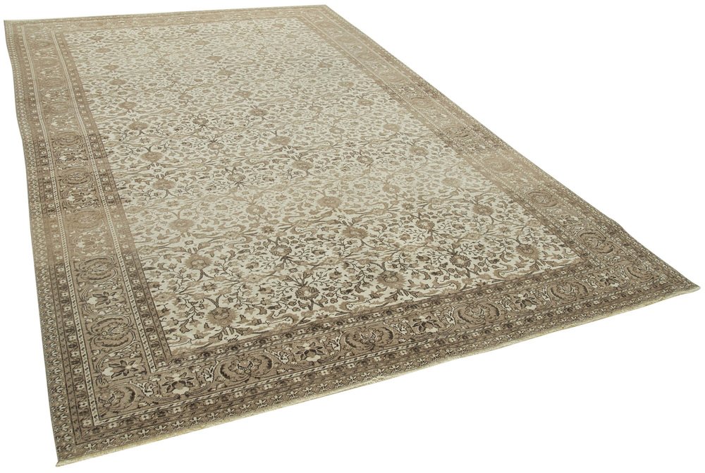 Vintage Turkish Beige Rug for sale at Pamono