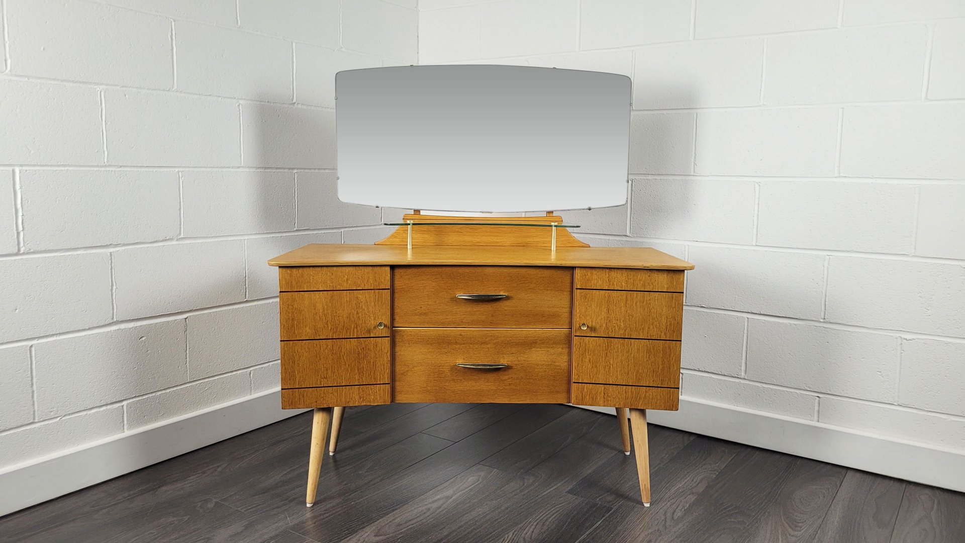 Vintage Dressing Table attributed to Lebus, 1960s for sale at Pamono