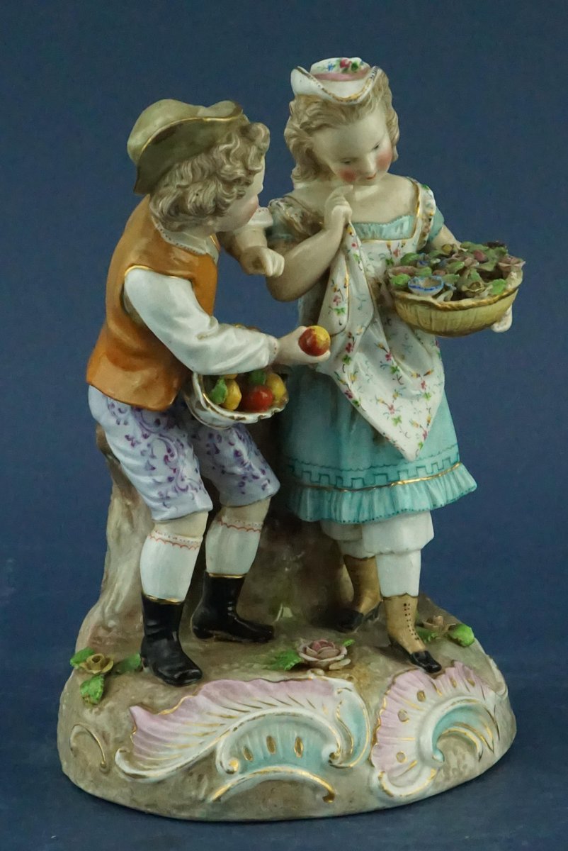 19th Century Art Nouveau Figurine in Porcelain from Ernst Bohne & Söhne ...