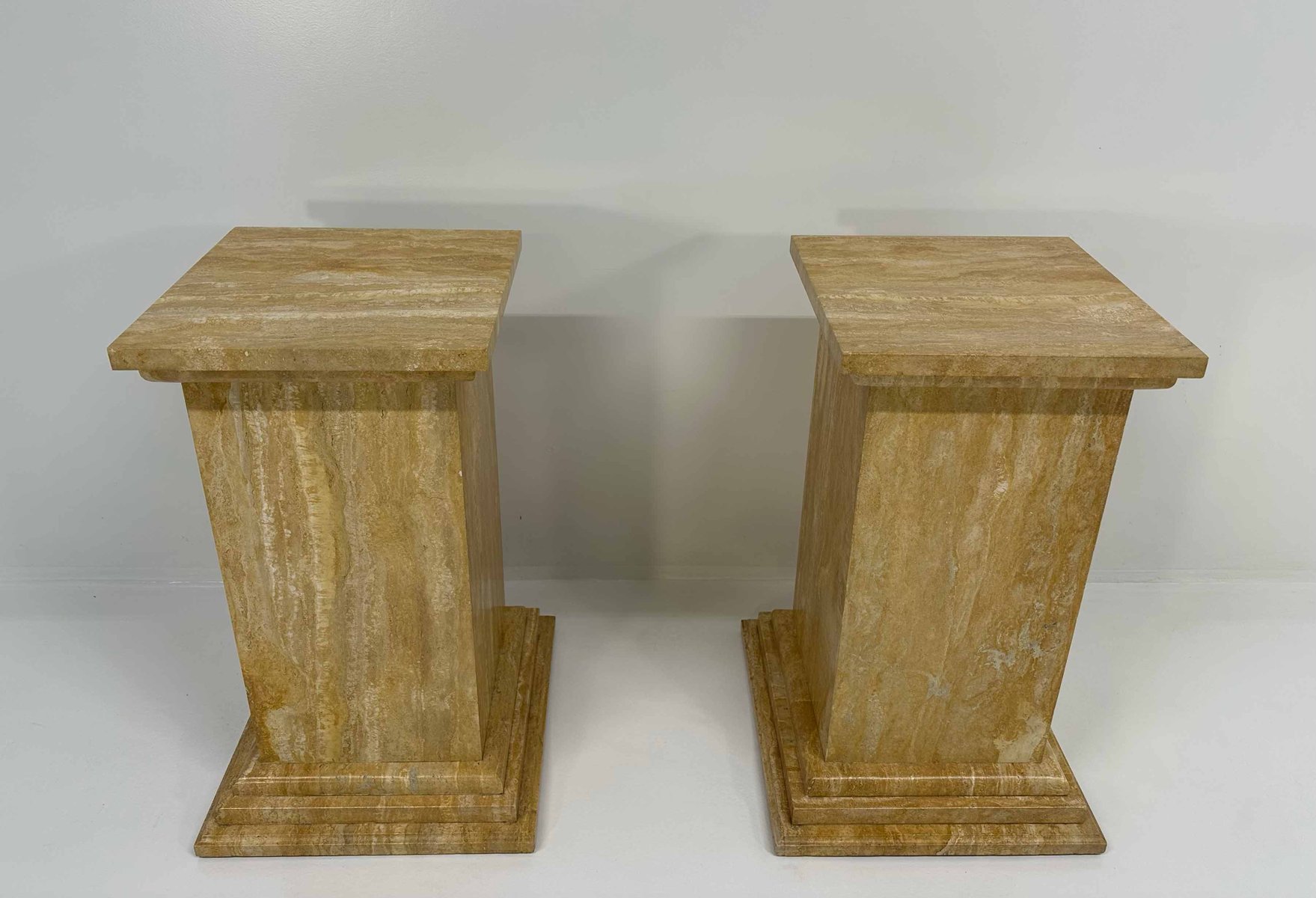 Art Deco Travertine Columns, 1940s, Set of 2 for sale at Pamono