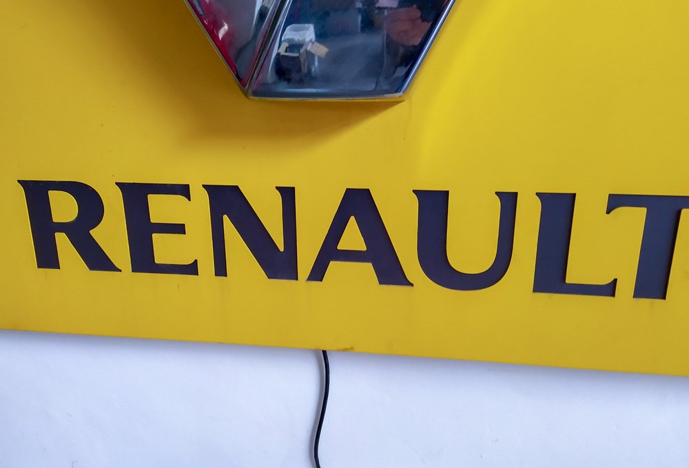 Large Renault Advertising Luminous Tin Sign, 1990s for sale at Pamono