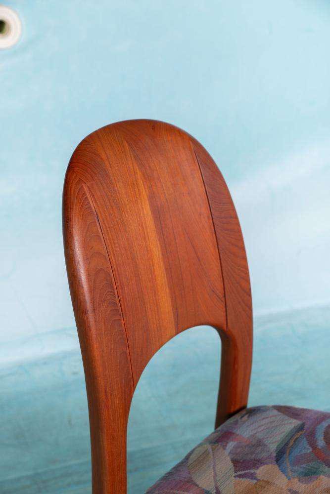 Japandi Danish Dining Room Chairs in Teak, 1970s, Set of 4 for sale at ...
