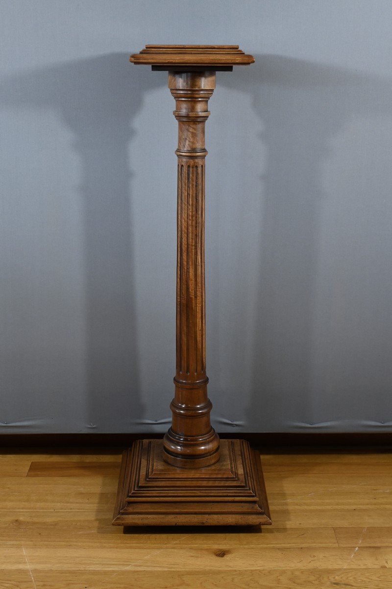 Louis XVI Style Walnut Column, 1920s for sale at Pamono
