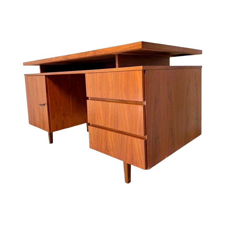 Vintage Cubical Desk, 1960s for sale at Pamono