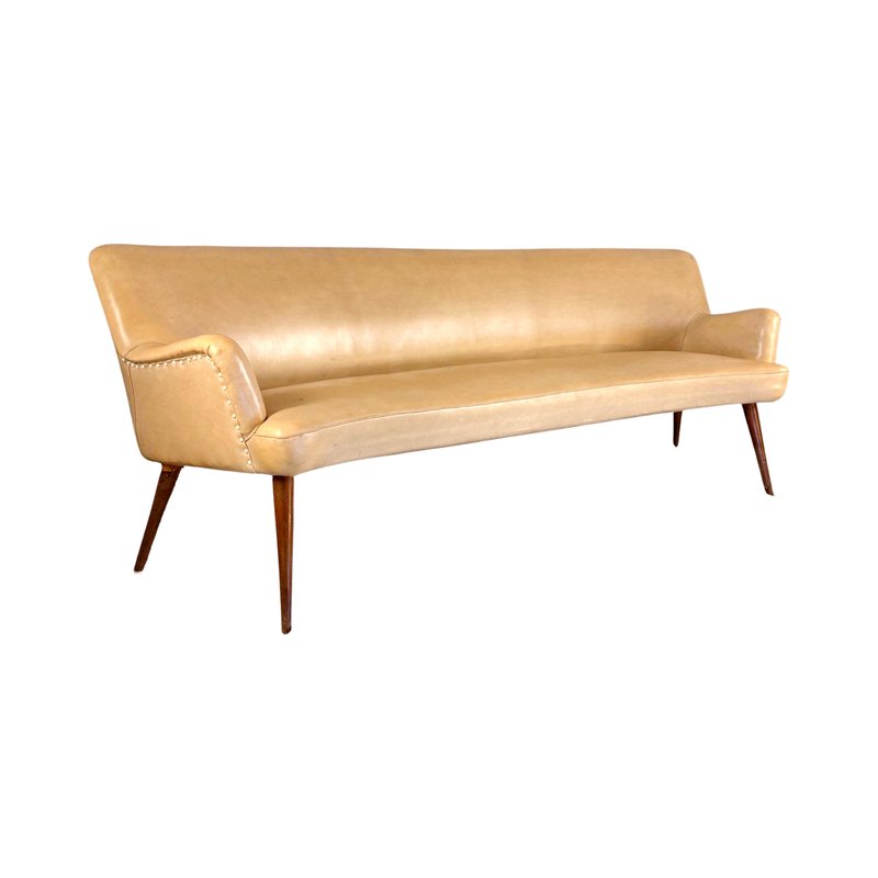 Italian Mid-Century Modern Curved Sofa by Gio Ponti, 1950s for sale at Pamono