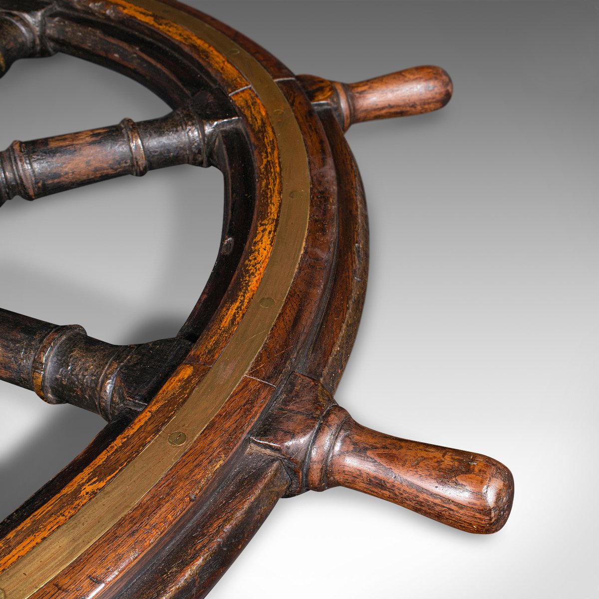 Large Antique English Ships Wheel in Oak, 1900 for sale at Pamono