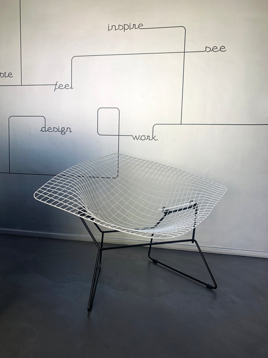 Large Diamond Chair attributed to Harry Bertoia for Knoll International ...