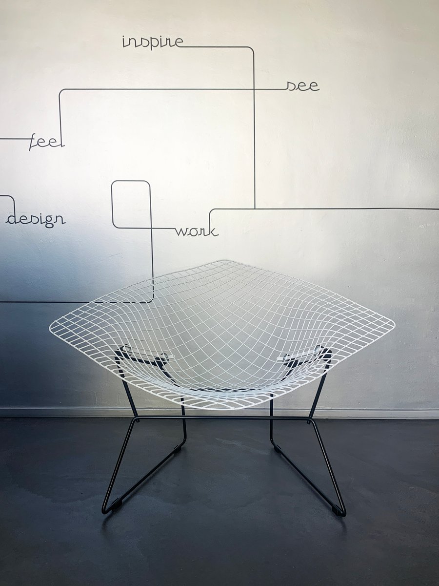 Large Diamond Chair attributed to Harry Bertoia for Knoll International ...