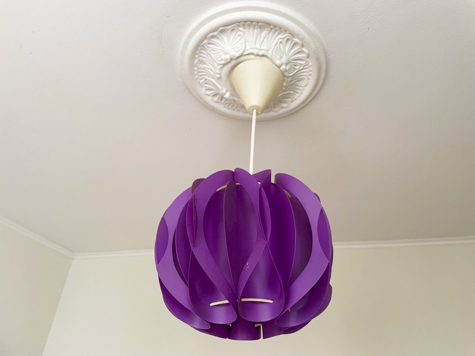 Mid-Century Modern Violet Lilac Acrylic Hanging Lamp attributed to ...