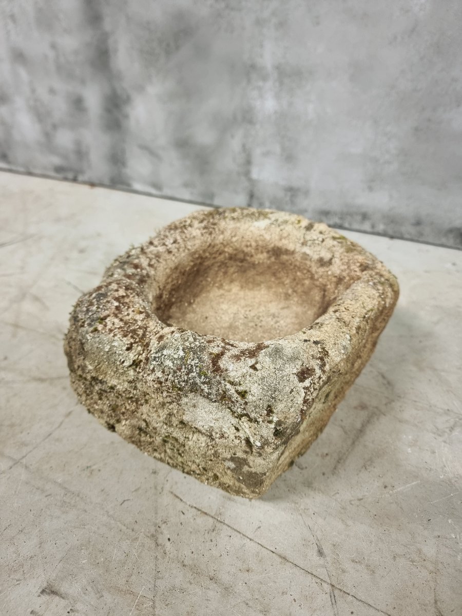 Stone Trough Water Basin for sale at Pamono