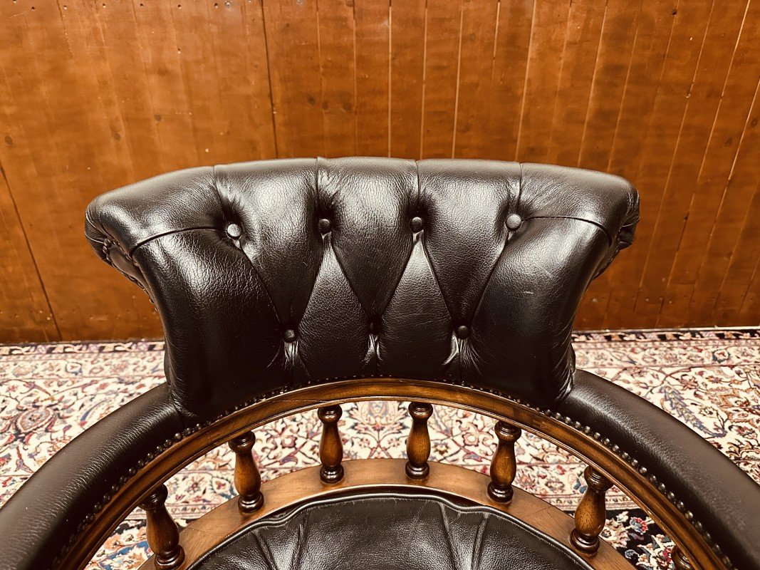 English Chesterfield Office Chair Captain Chair for sale at Pamono