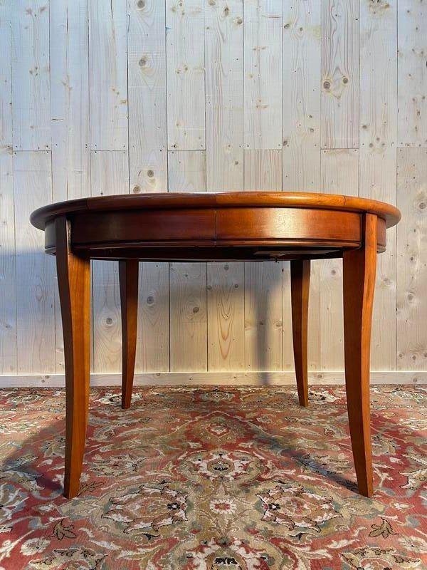 Round Cherrywood Dining Table for sale at Pamono