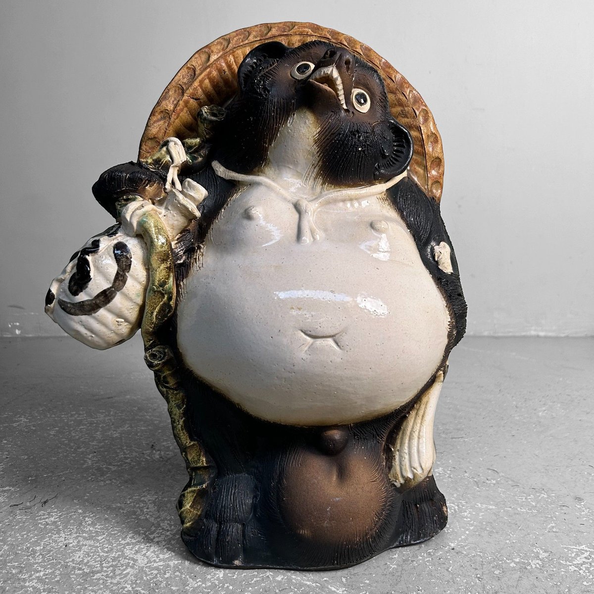 Large Shōwa Era Tanuki Statue, Japan, 1980s for sale at Pamono