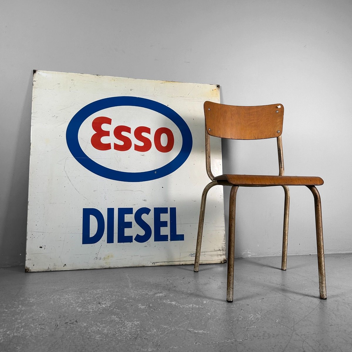 Esso Diesel Sign in Emaille von Plastemal, Nivelles, 1968 bei Pamono kaufen