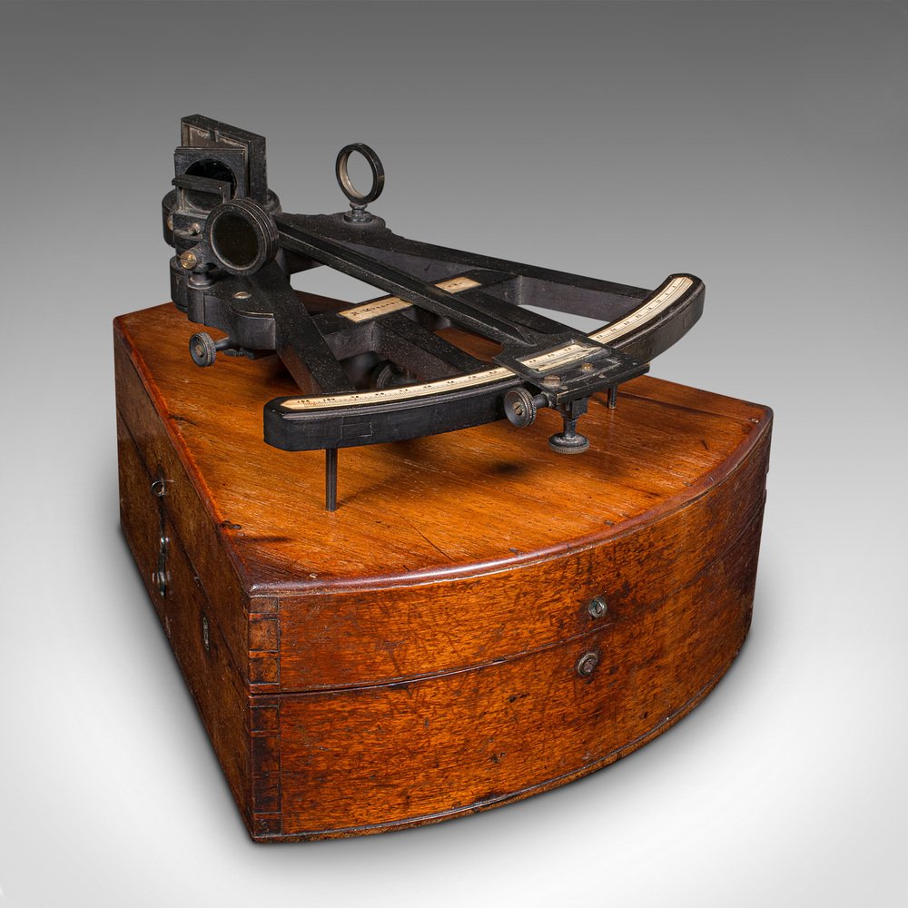 Antique Scottish Cased Octant, 1850 for sale at Pamono