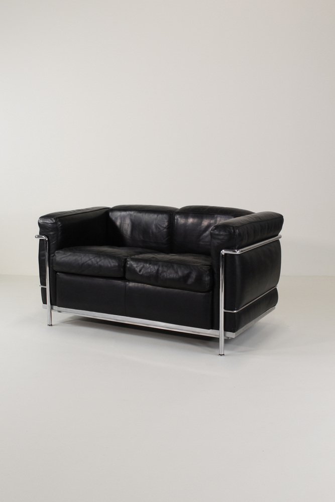 Lc2 Sofa von Perriand & Le Corbusier für Cassina bei Pamono kaufen