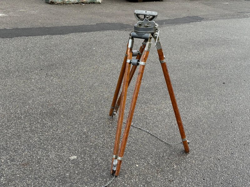 Vintage Camera Wood Tripod Stand, 1922 for sale at Pamono