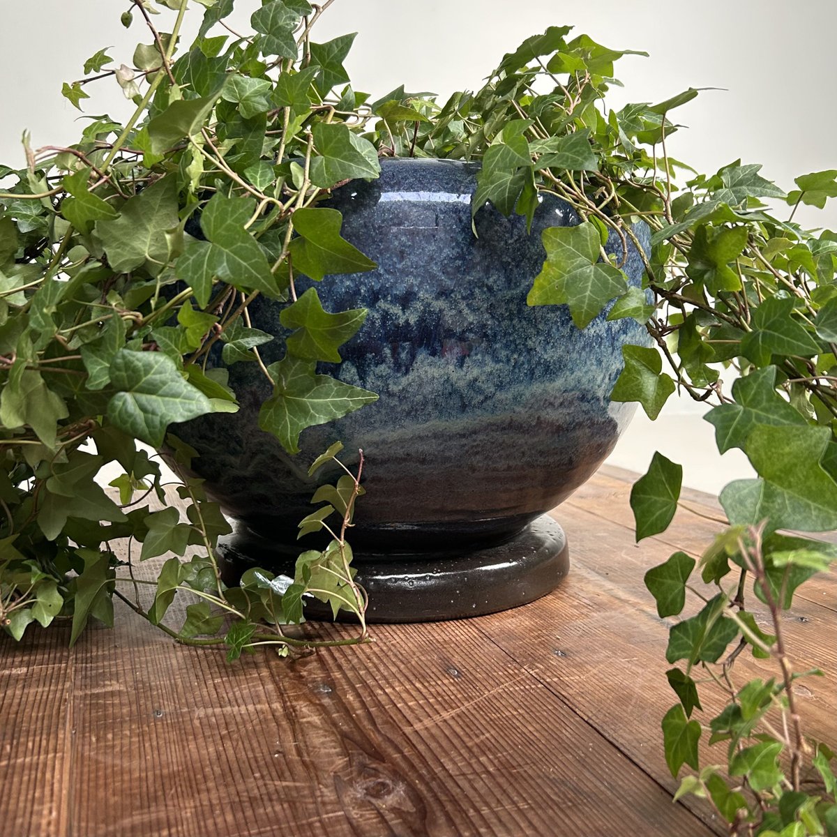 Japanese Glazed Ceramic Plant Stand, 1960s for sale at Pamono