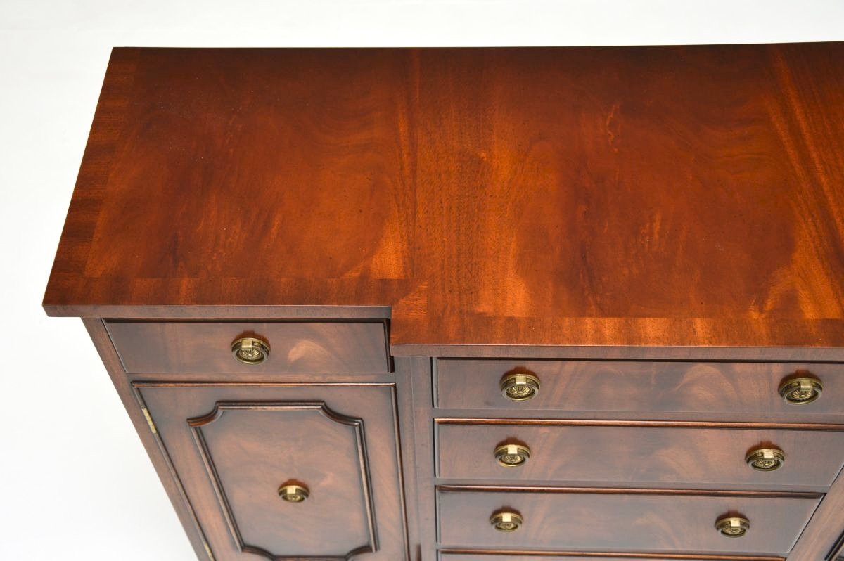 Small Vintage Breakfront Sideboard, 1950 for sale at Pamono