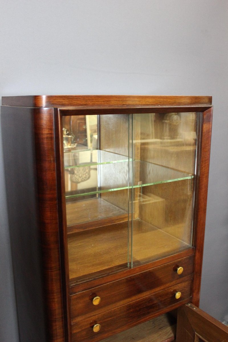 Art Deco Walnut Showcase, 1940s for sale at Pamono