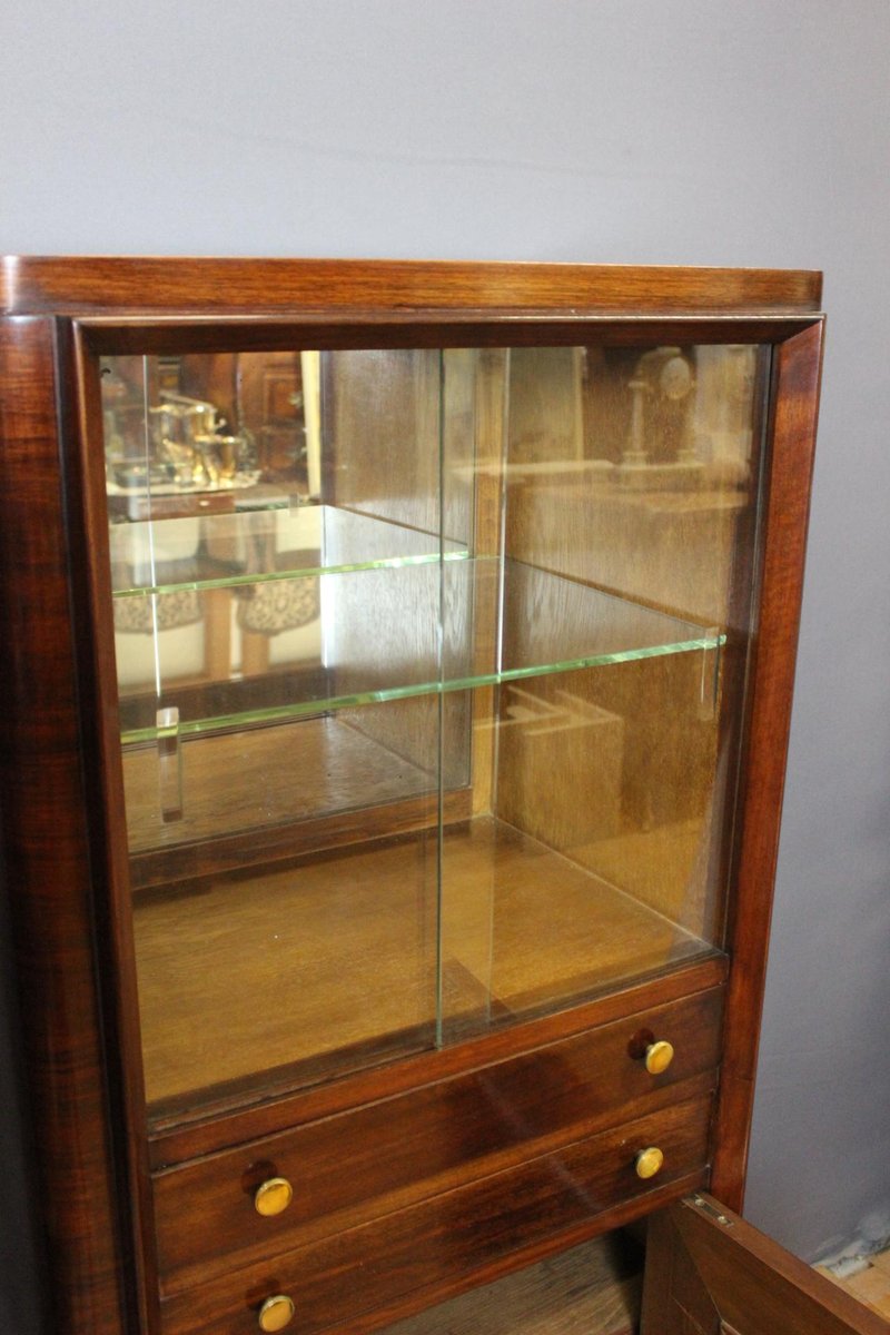 Art Deco Walnut Showcase, 1940s for sale at Pamono