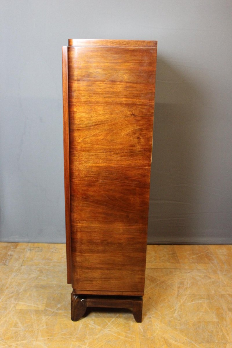 Art Deco Walnut Showcase, 1940s for sale at Pamono