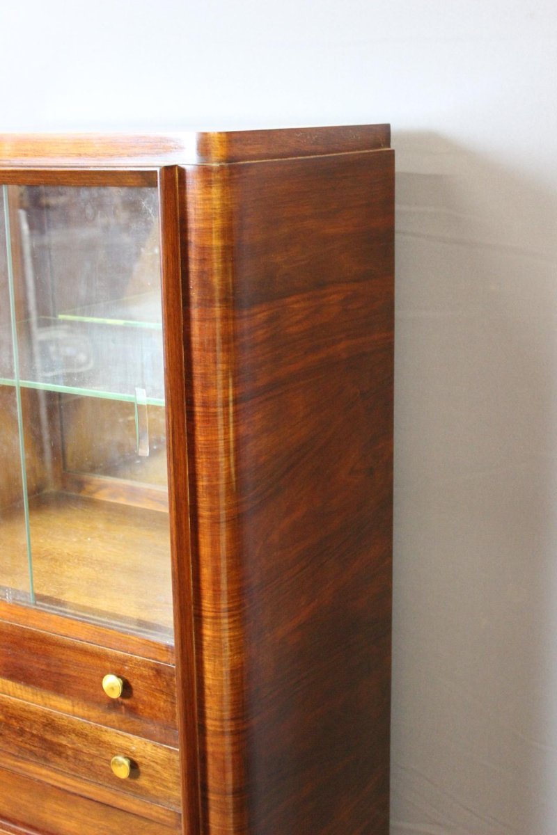 Art Deco Walnut Showcase, 1940s for sale at Pamono