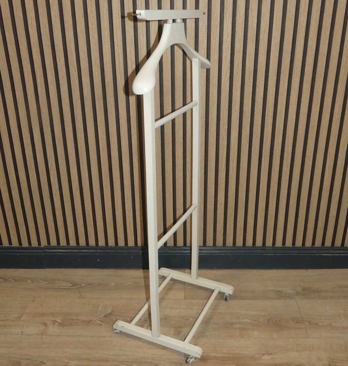 Vintage Mute Servant Valet Wooden White Clothes Rack for sale at Pamono