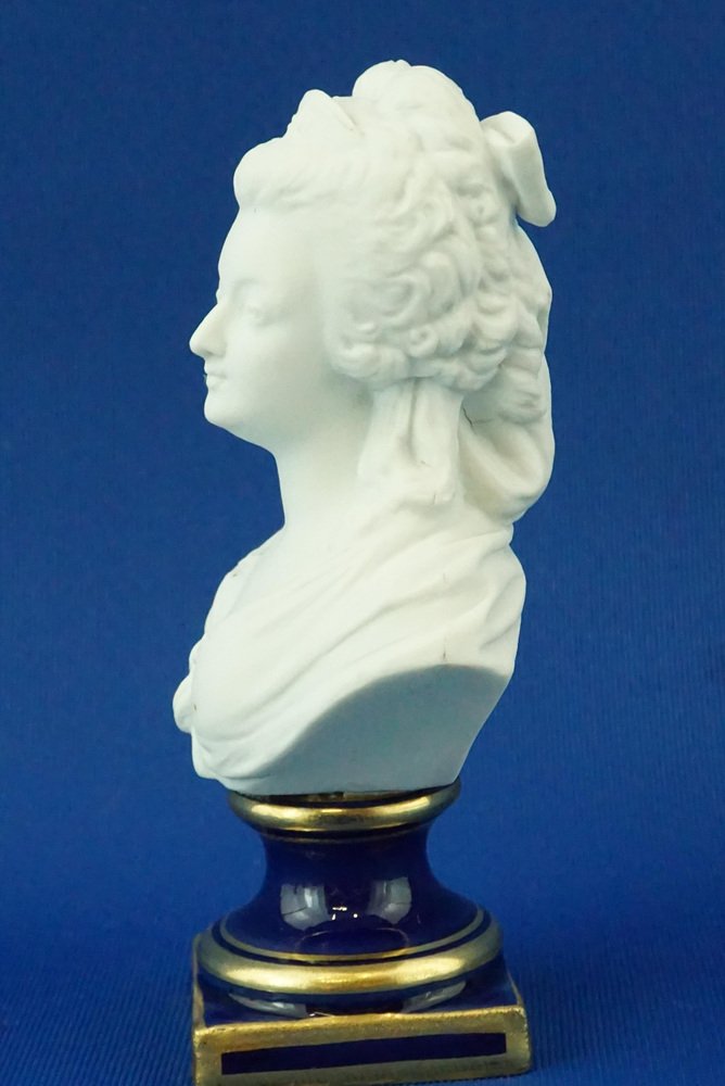 18th Century Rococo Bust in Biscuit Porcelain Depicting Queen Marie ...