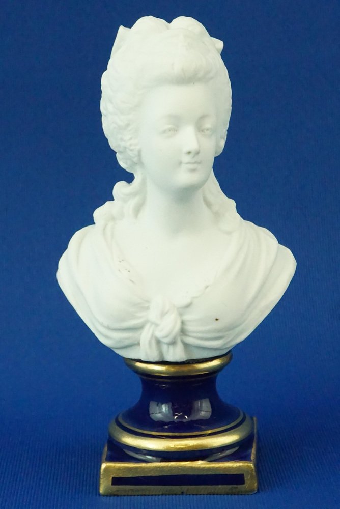18th Century Rococo Bust in Biscuit Porcelain Depicting Queen Marie ...