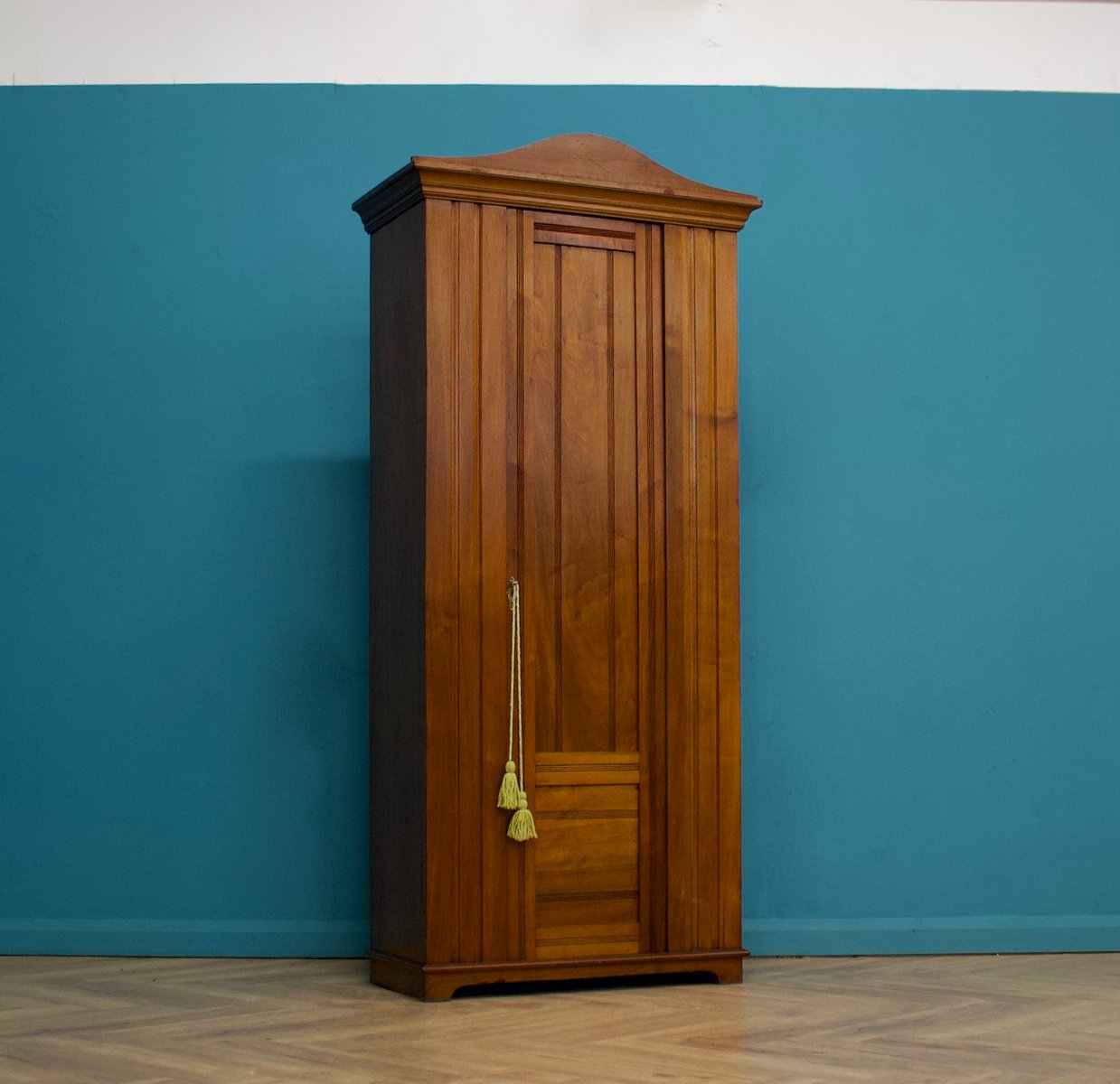 Edwardian Walnut Hall Robe Cabinet, 1900s for sale at Pamono