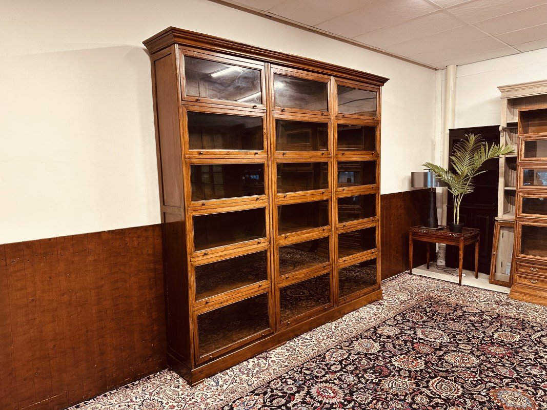 Large Antique Library Cabinet from Globe Wernicke for sale at Pamono