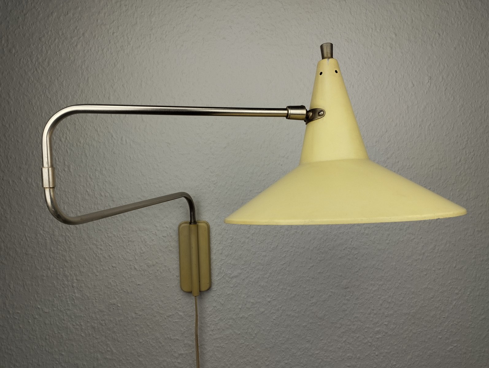 Mid-Century Paperclip Wall Lamp by Van Doorn, Culemborg, 1950s for sale ...