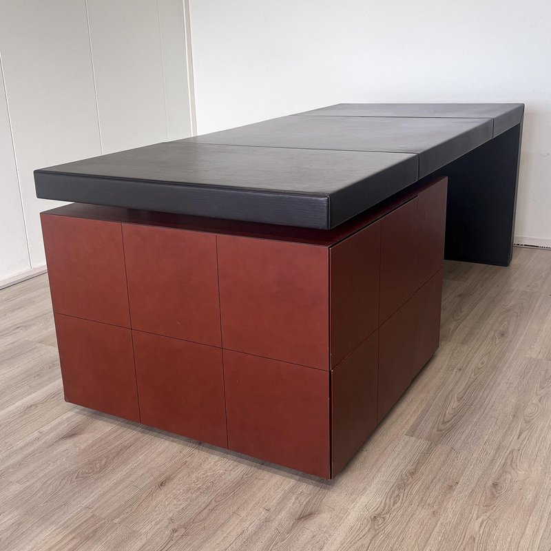 CEO Cube Desk in Leather from Poltrona Frau, Early 2000s for sale at Pamono
