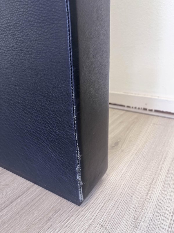 CEO Cube Desk in Leather from Poltrona Frau, Early 2000s for sale at Pamono