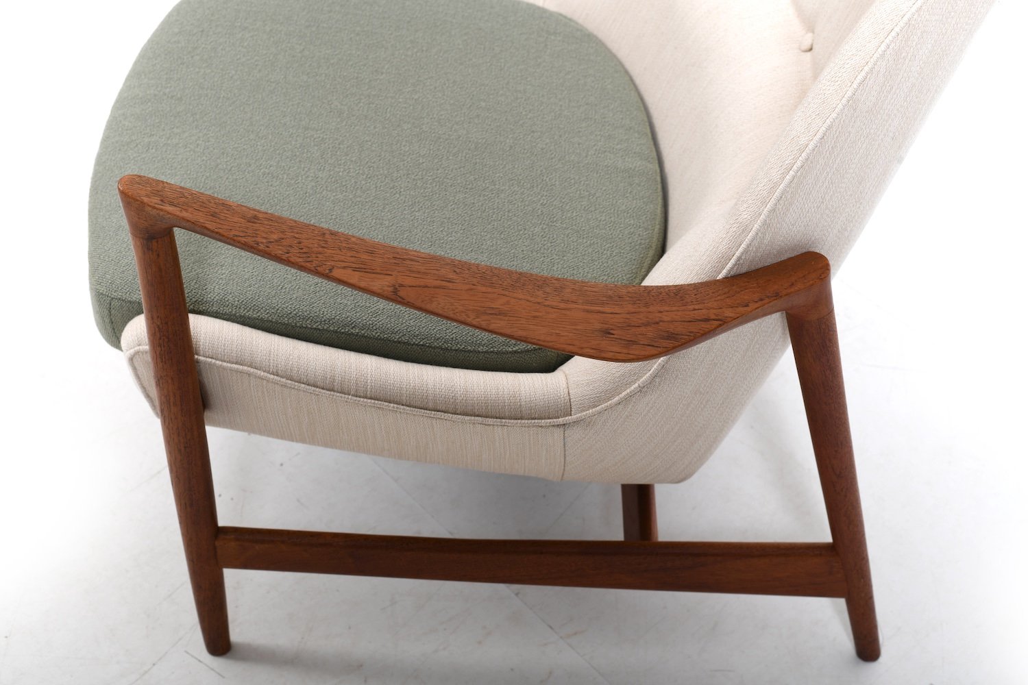 Modell 4346 Sessel von Ib Kofod-Larsen für Fritz Hansen, 1950er bei ...