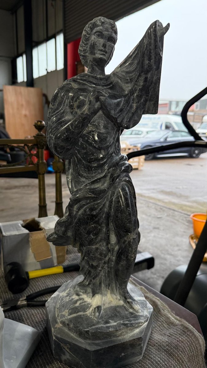 Female Black Bust Sculpture, 20th Century, Marble for sale at Pamono