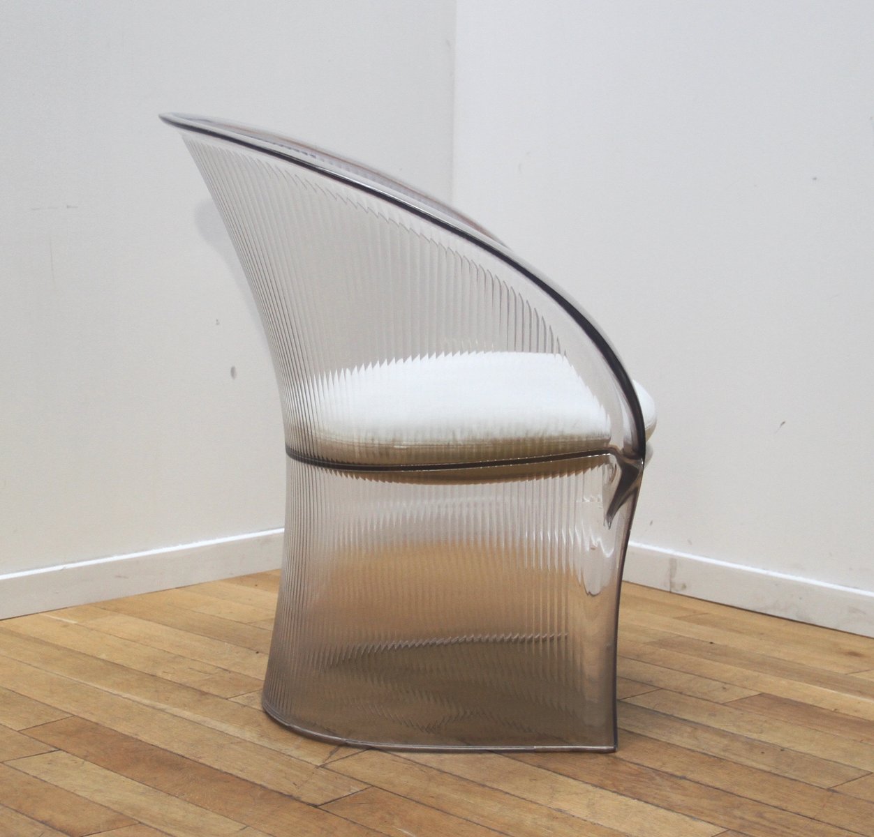 Flower Armchair by Pierre Paulin for Magis for sale at Pamono