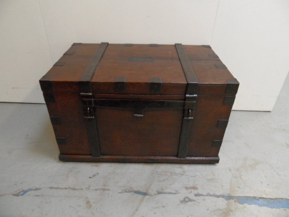 Antique Wooden Travel Chest for sale at Pamono
