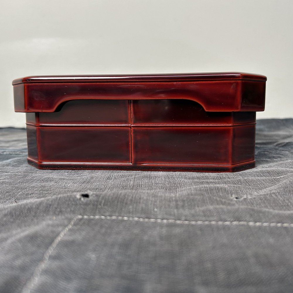 Japanese Wooden Urushi Lacquer Box with Lid, 1920s for sale at Pamono