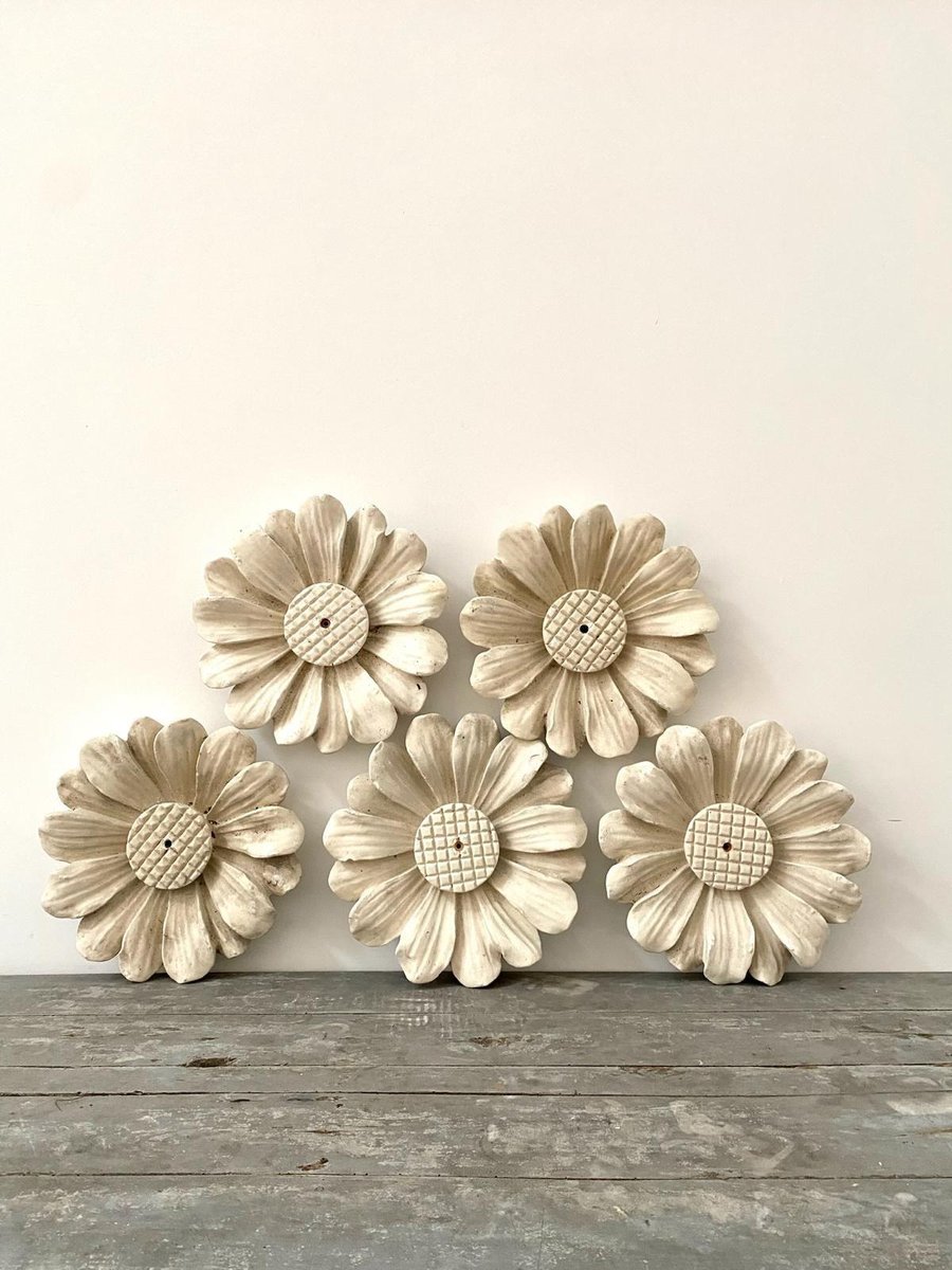 French Plaster of Paris Flowers for sale at Pamono