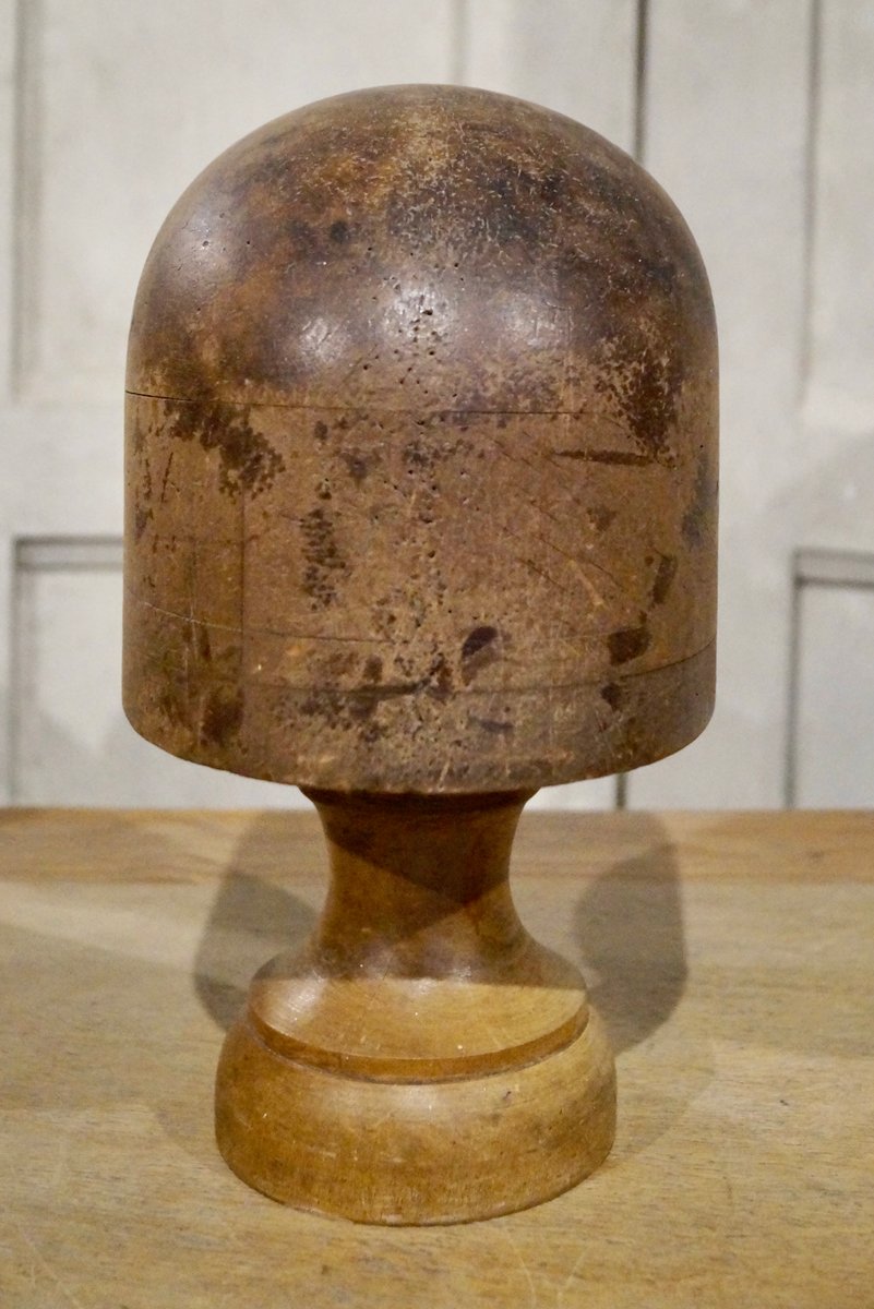 Antique French Hat Block on Stand from Milliners, 1900s for sale at Pamono